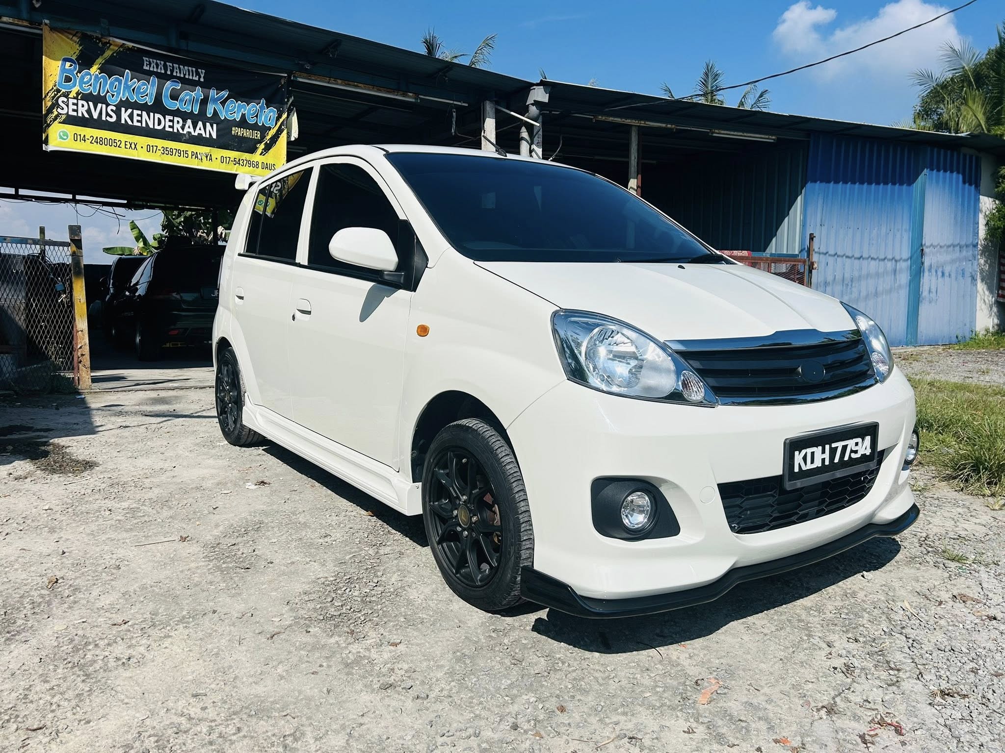 Bengkel Cat Kereta Exx Family — Car Workshop for in Taiping