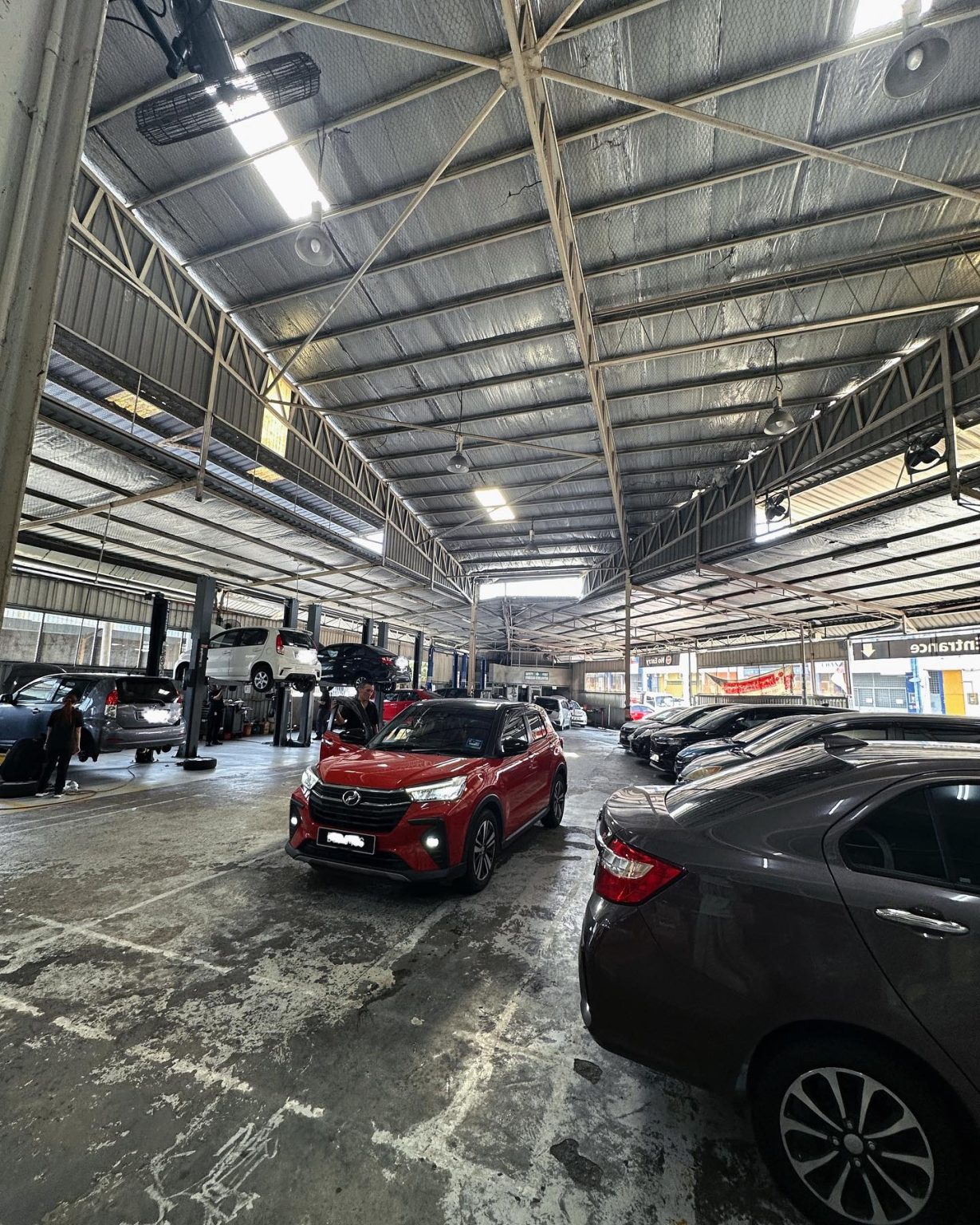 AAW Solutions ( Perodua Service Centre ) — Car Workshop for in Ampang